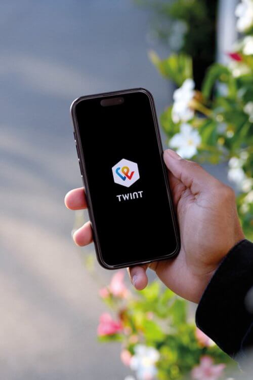 Funktionen: Geld senden, Coupons, Kundenkarten | TWINT